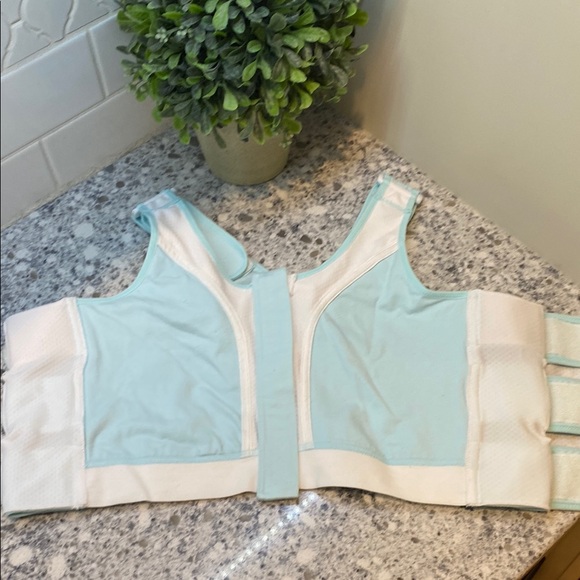 SternaBra | Intimates & Sleepwear | Sternabra Sternasafe Post Op ...